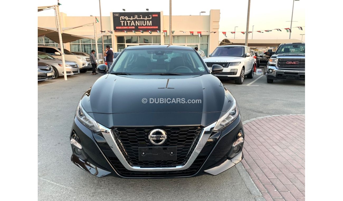 Used Nissan Altima SV 2020 for sale in Sharjah - 566729