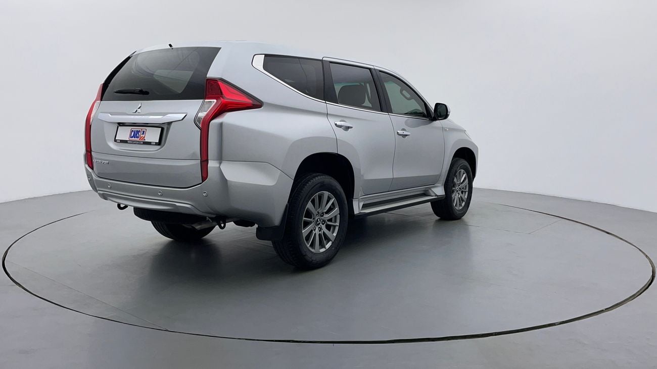 Used Mitsubishi Montero GLX 3000 2016 for sale in Dubai - 491280