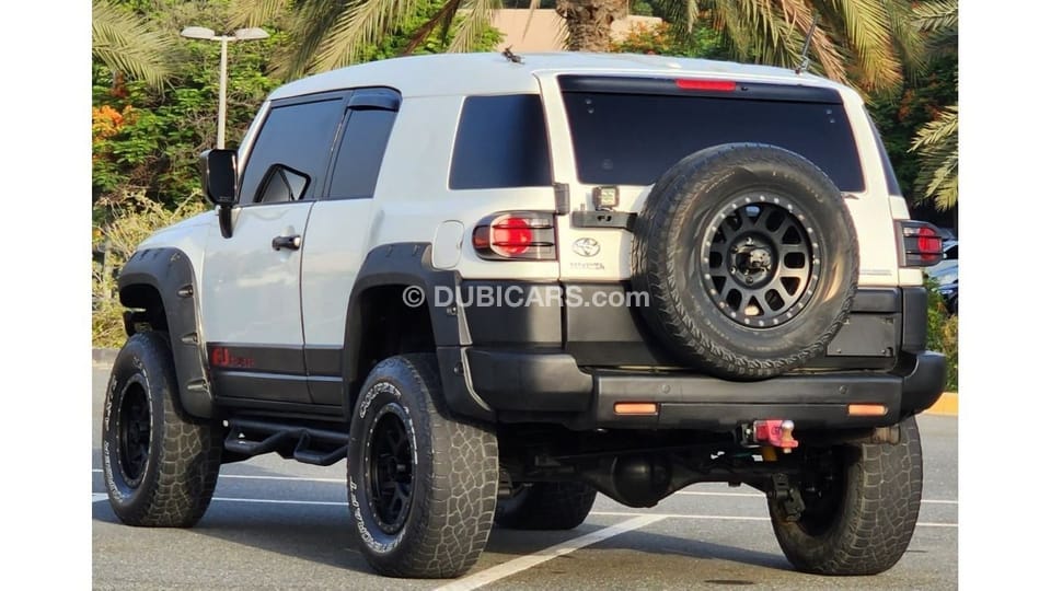 Used Toyota FJ Cruiser GXR 2012 for sale in Sharjah - 631125