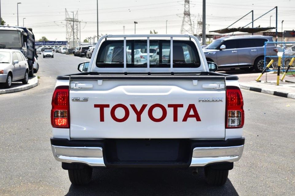 New 2025 TOYOTA HILUX SINGLE CAB PICKUP GLS-G 2.7L 4X2 MT 2025 for sale in Dubai - 865139