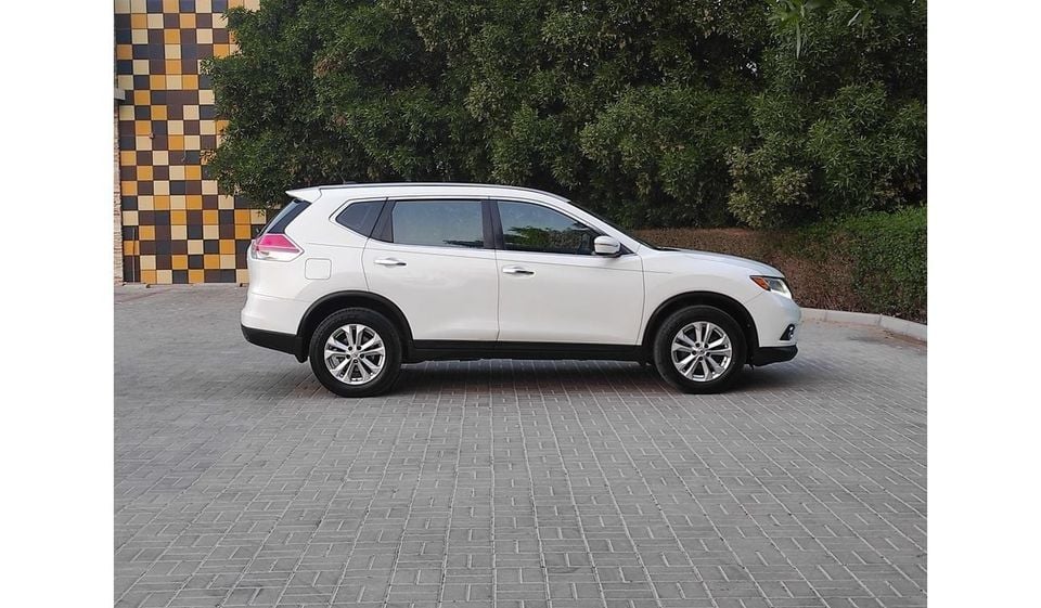 Used Nissan Rogue 2015 V6 full automatic 2015 for sale in Sharjah - 808191