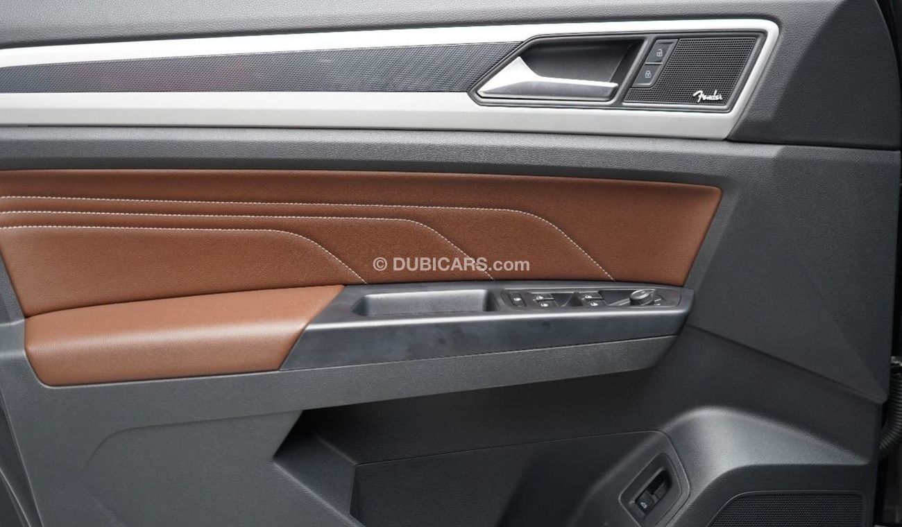 Used Volkswagen Atlas R-LINE 2021 for sale in Sharjah - 597570