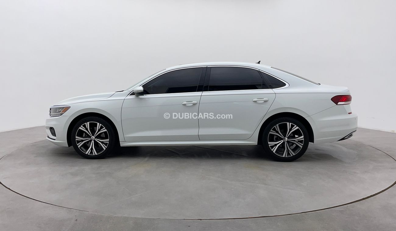 Used Volkswagen Passat SEL 2500 2020 for sale in Dubai - 472538
