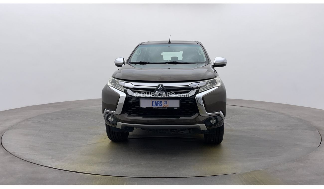 Used Mitsubishi Montero Sport 3000 2016 for sale in Dubai - 476262