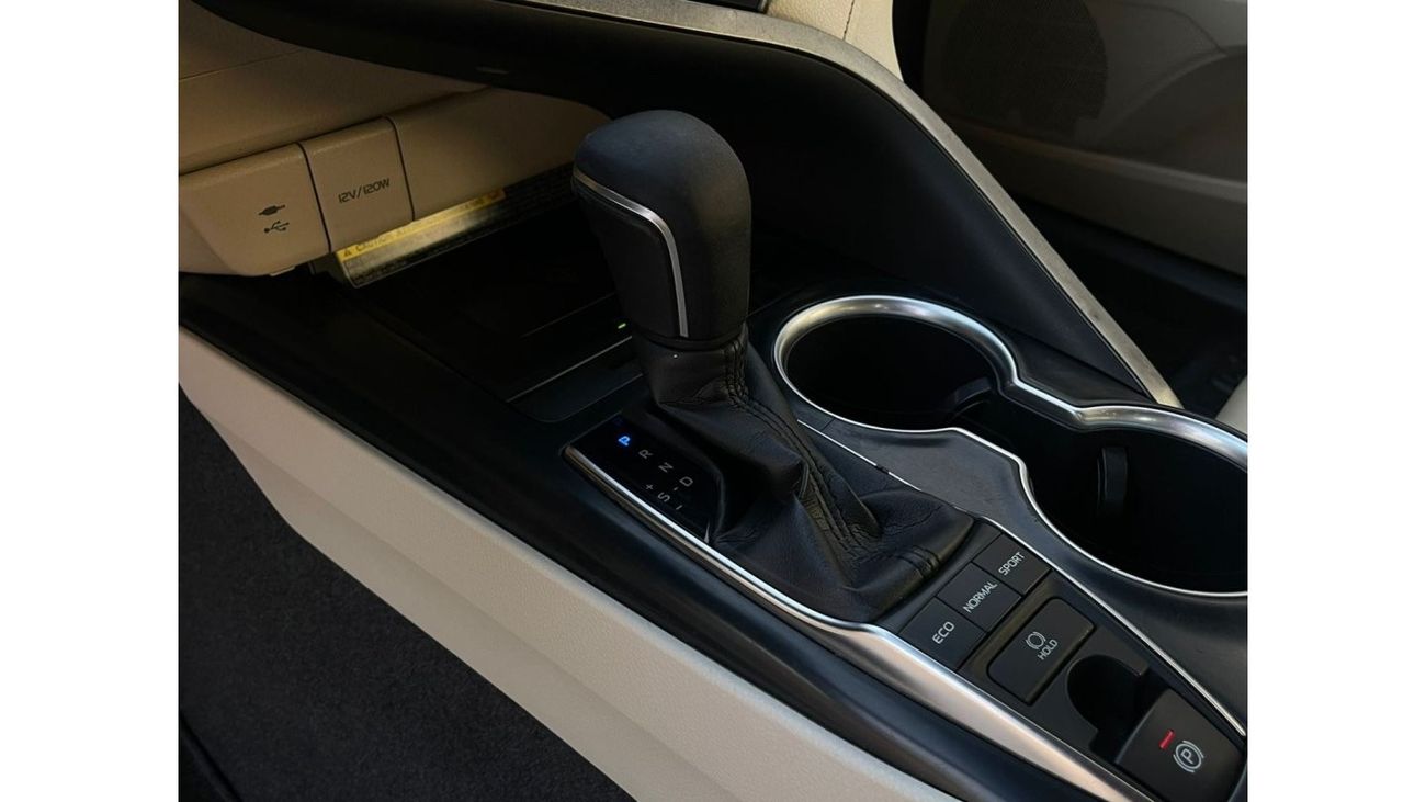 Used Toyota Camry SE+ 2019 I V6 I Ref#348 2019 for sale in Sharjah - 772643