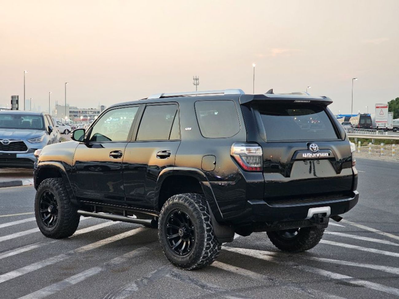 Used Toyota 4Runner 2016 Model Sunroof, 4x4 and sports kits 2016 for ...