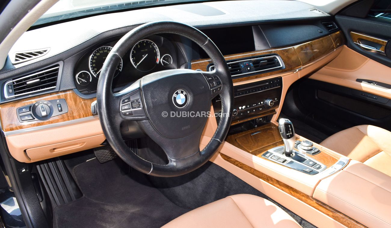 Used BMW 730Li Li 2011 for sale in Sharjah - 472120
