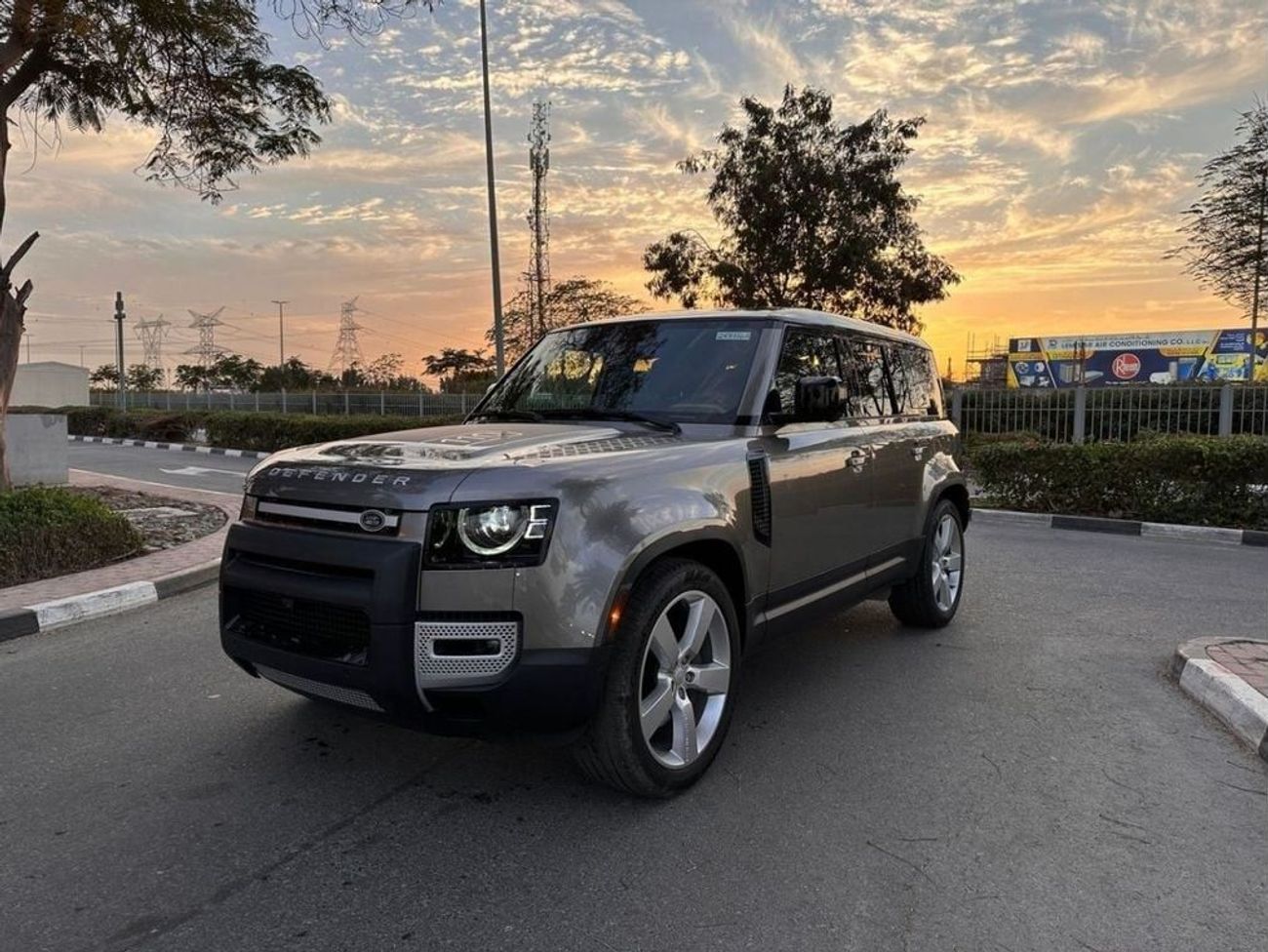Used Land Rover Defender P500 SE 110 GASOLINE 5 DOOR 5SEATS 2024 for ...