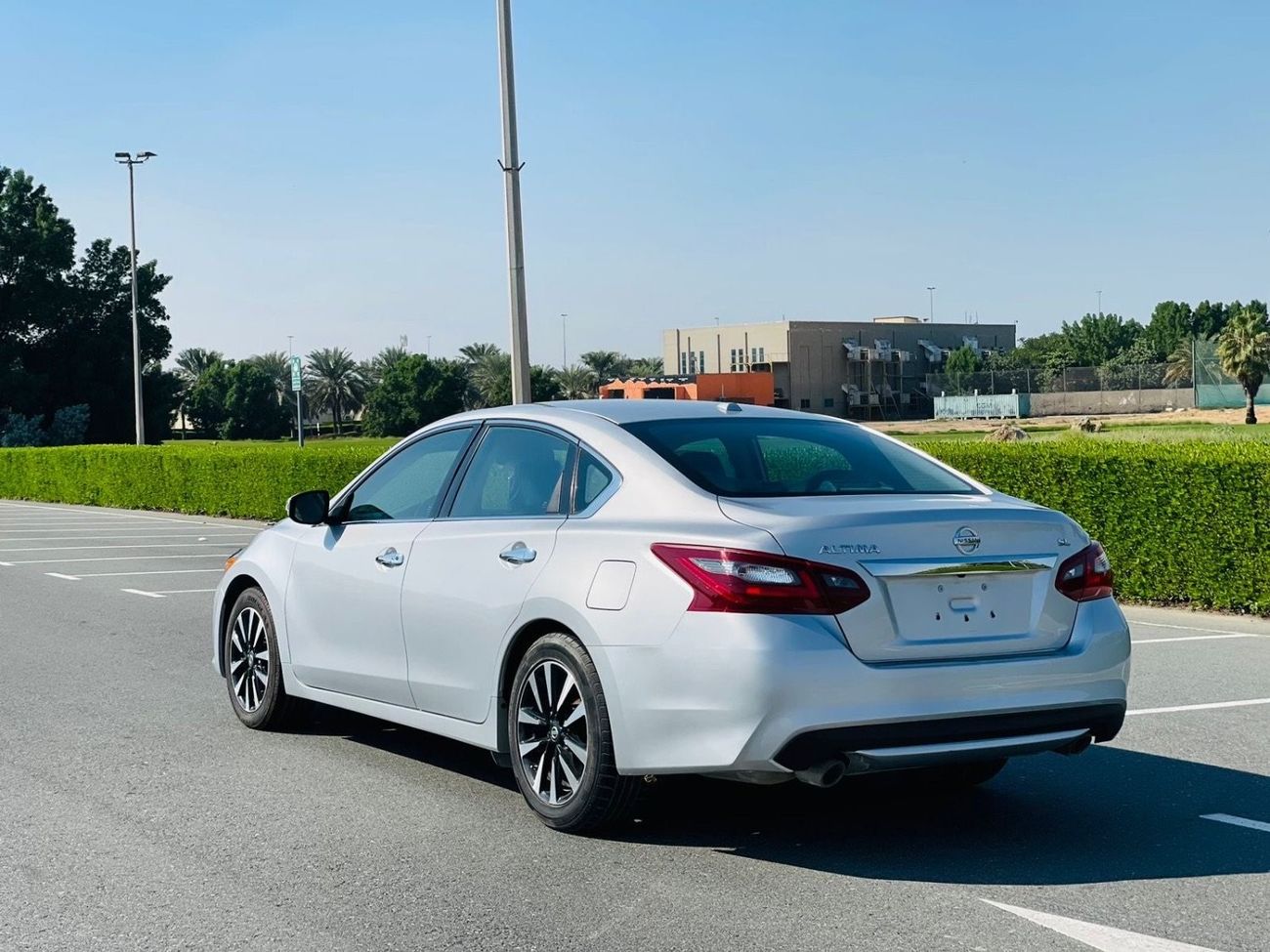 Used Nissan Altima SL 2018 for sale in Sharjah - 692902