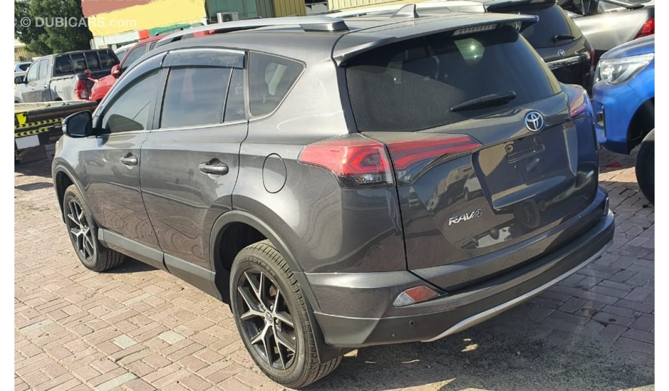 Used Toyota RAV4 RIGHT HAND DRIVE 2.5L PETROL 2018 for sale in Dubai ...