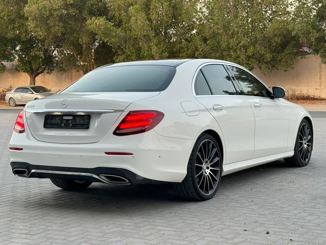 Used Mercedes-Benz E300 Std 2017 for sale in Dubai - 740353