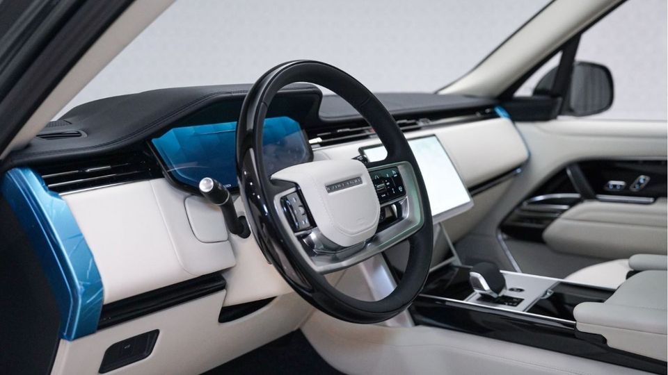 New Land Rover Range Rover P530 - Warranty until Jan 2029 - Approved ...