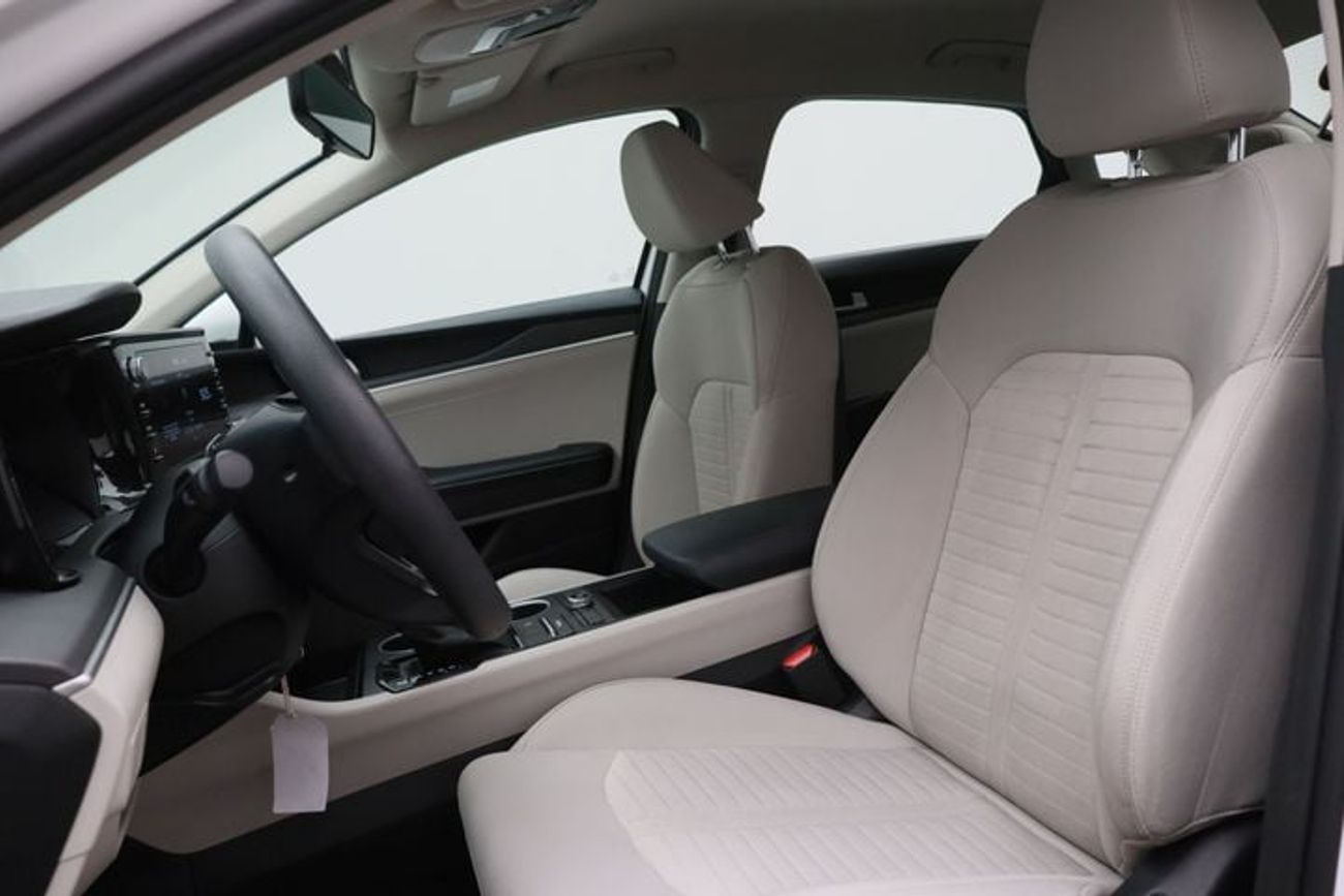 Used Kia K5 LX 2.0 2022 for sale in Dubai - 856123