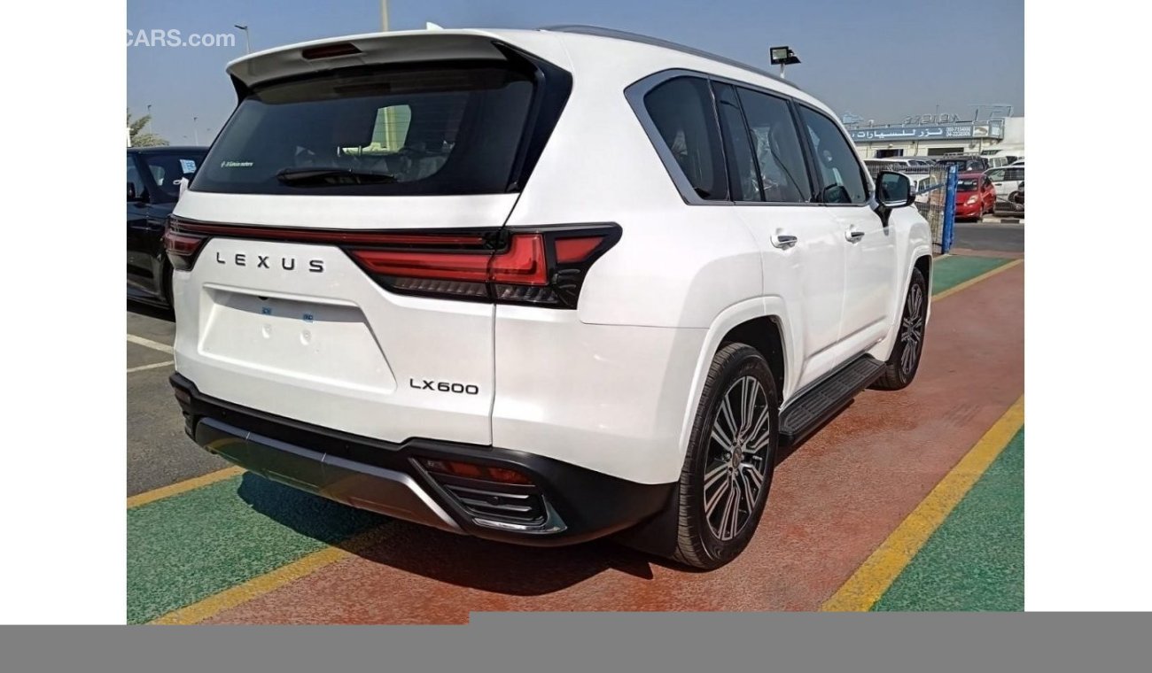 New Lexus LX600 LEXUS LX 600 SIGNATURE-- 7 SEATER 2022 for sale in Dubai - 559350