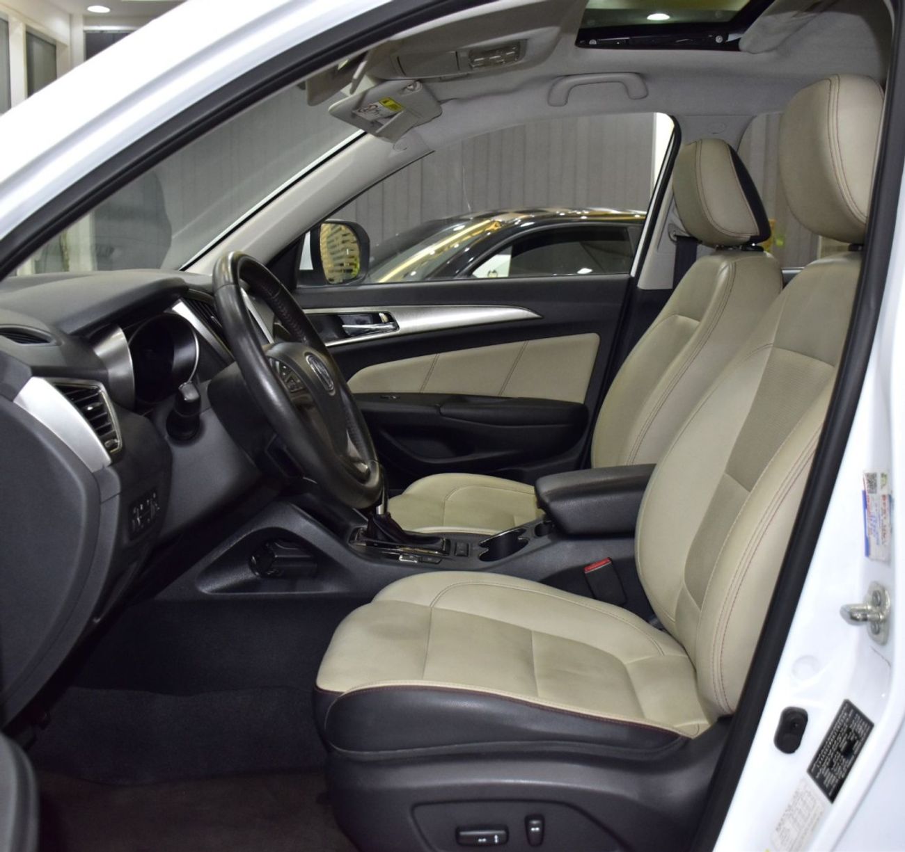 Used EXCELLENT DEAL for our Changan CS75 4WD ( 2017 Model ) in White Color GCC Specs 2017 for ...