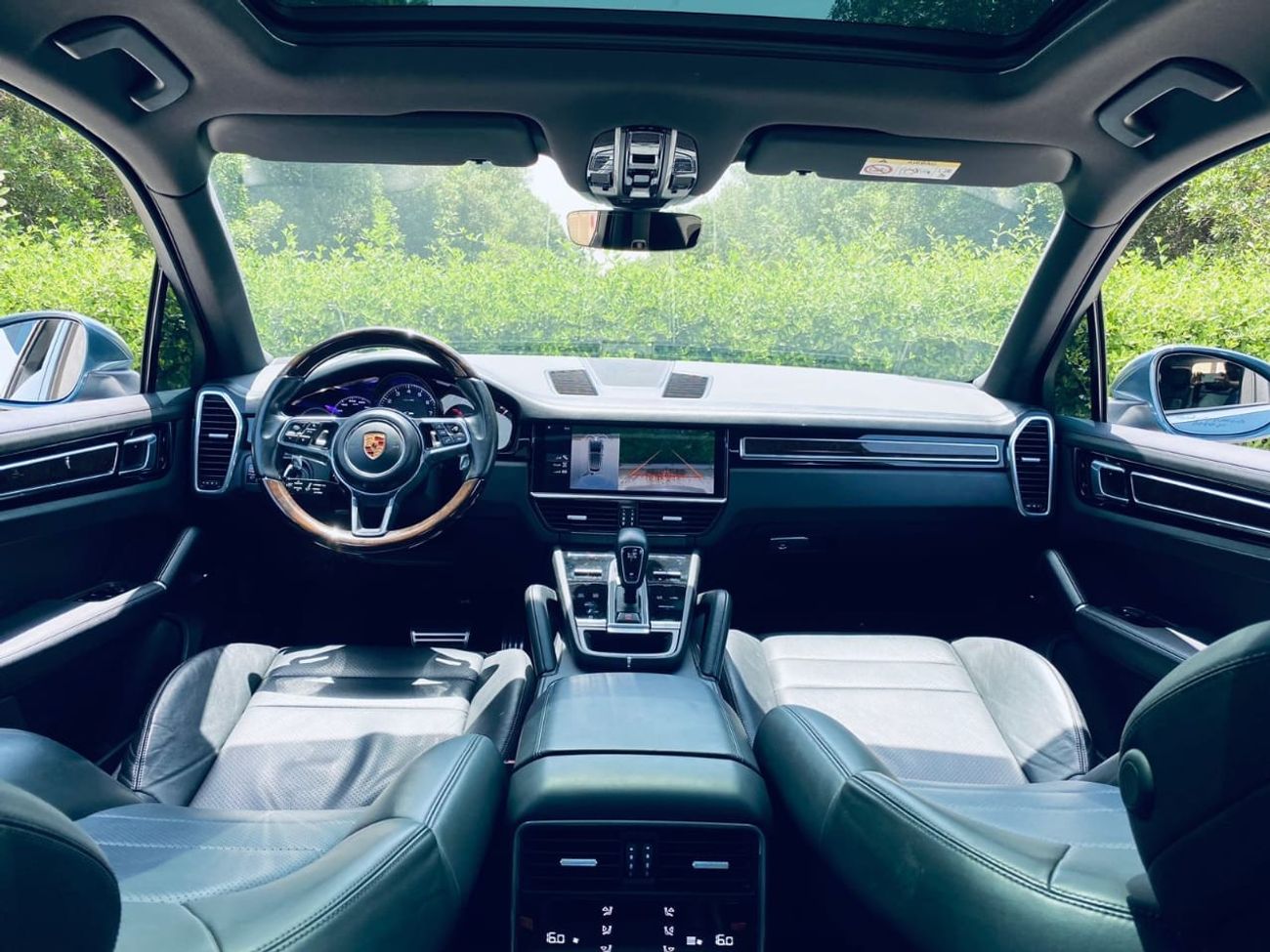 Used Porsche Cayenne Good condition car GCC 2018 for sale in Dubai - 740192