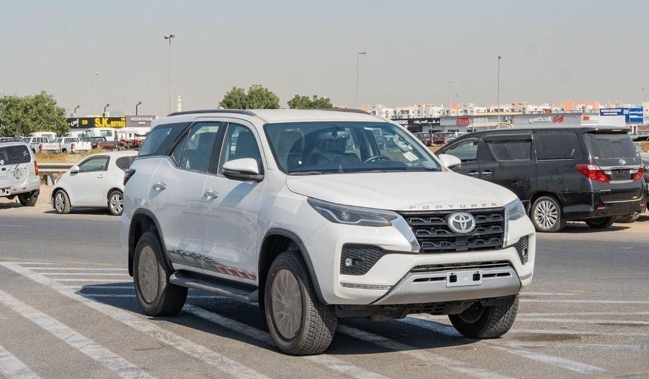 New 2025 Toyota Fortuner Adventure SR5 V6 4.0L AT Petrol 2025 for sale in Dubai - 822988