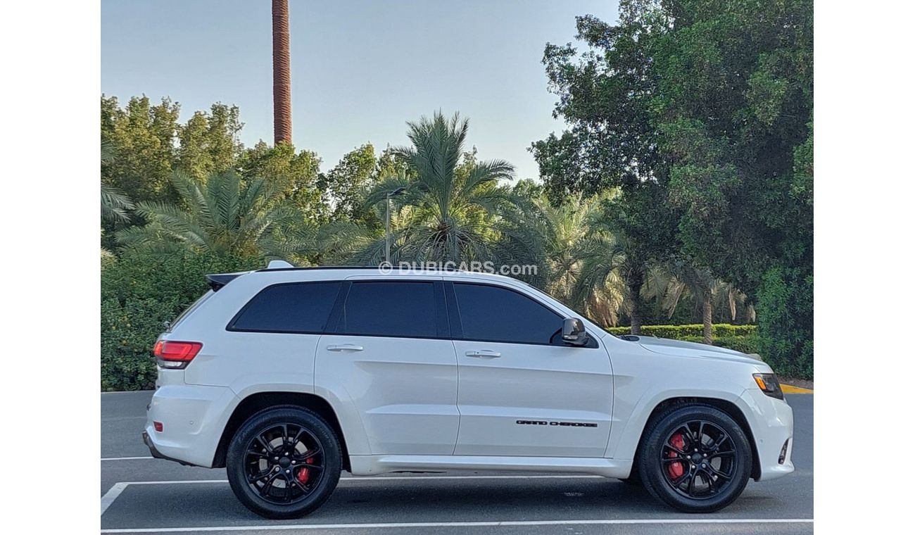 Used Jeep Grand Cherokee SRT Canda clean 2018 for sale in Dubai - 632743