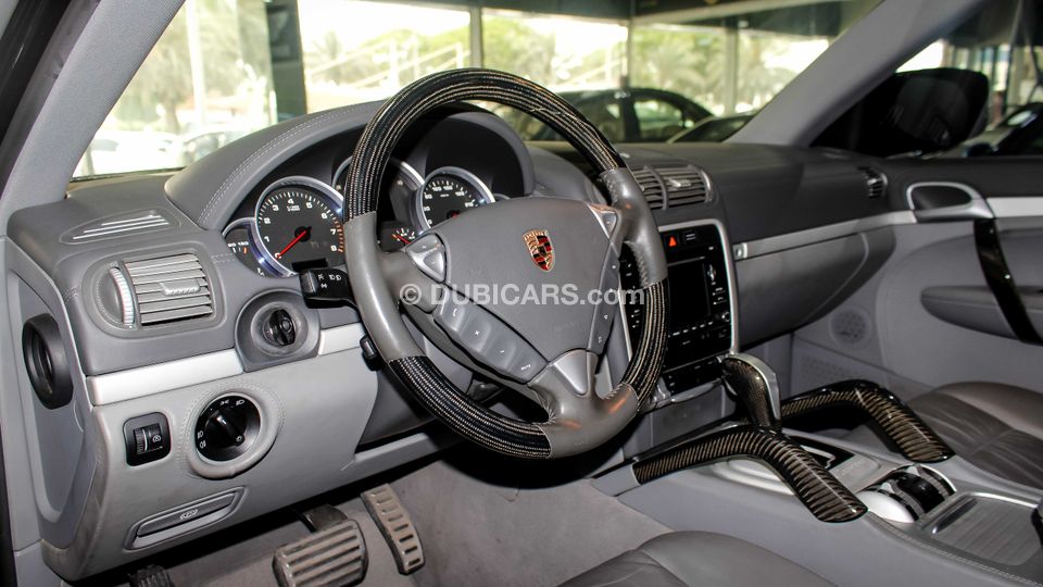 Used Porsche Cayenne 2009 for sale in Dubai - 161610