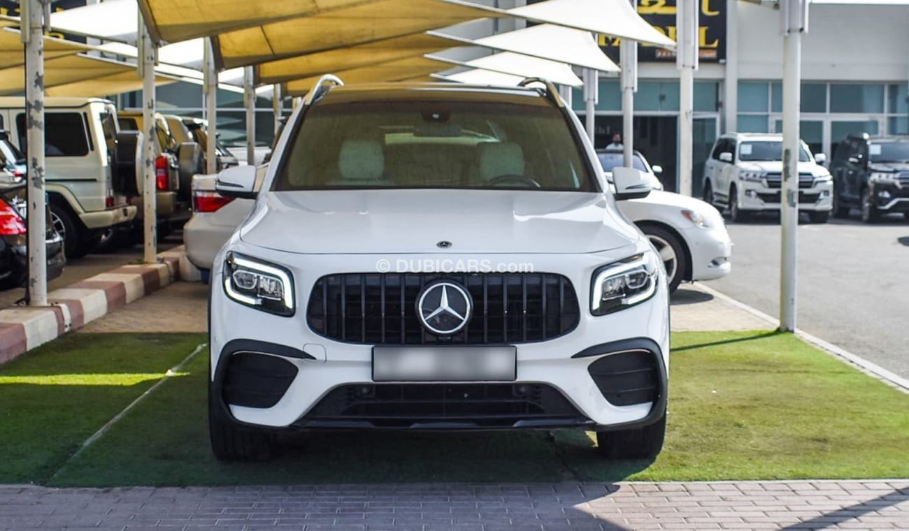 Used Mercedes-Benz GLB 35 2021 for sale in Sharjah - 701726