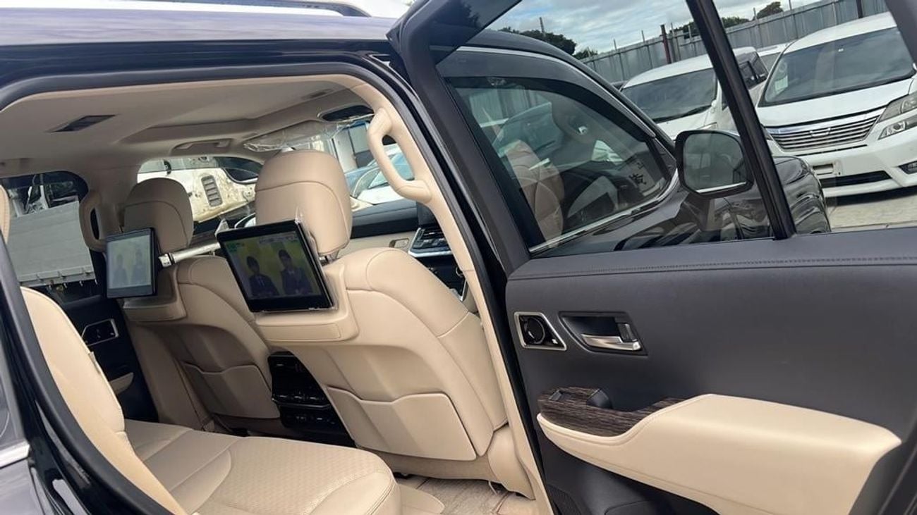 Used Toyota Land Cruiser Land Cruiser lc 300 Model 2022 Engine Petrol ...