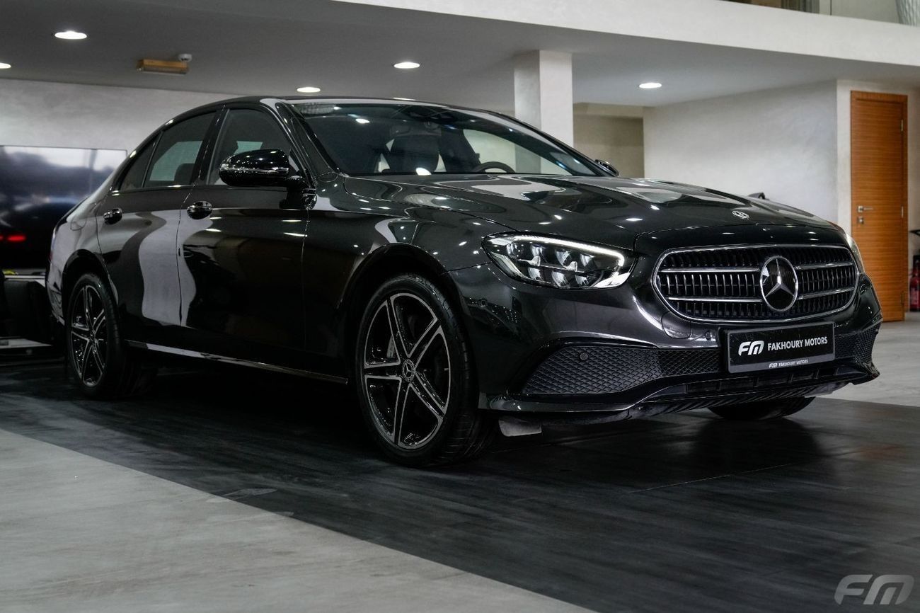 Used Mercedes-Benz E300 HYBRID - IN ITS EXCELLENT CONDITION!!! 2022 for sale in Dubai - 782392
