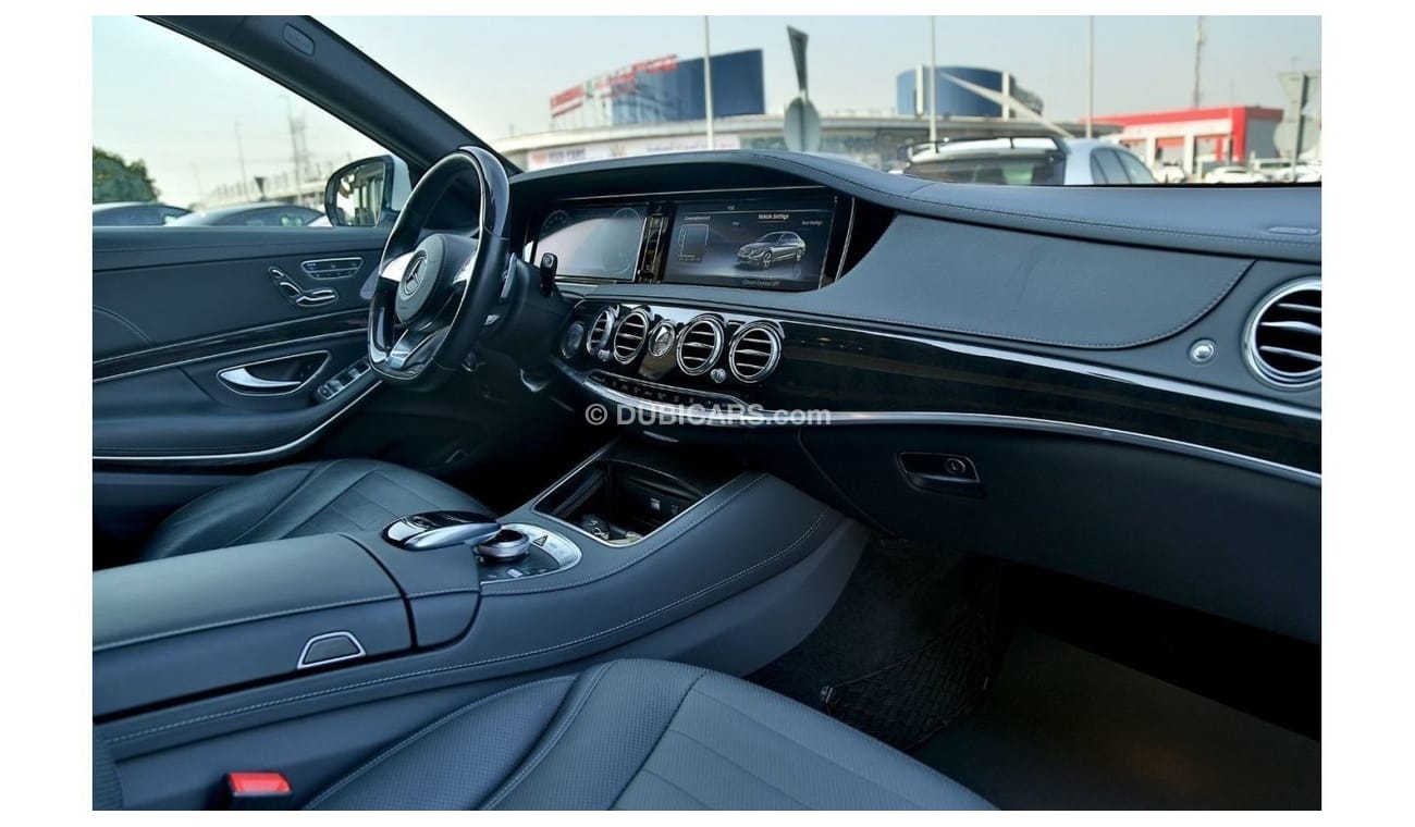 مستعملة مرسيدس بنز S 550 2017 Perfect inside and out 2017 للبيع في دبي - 643153