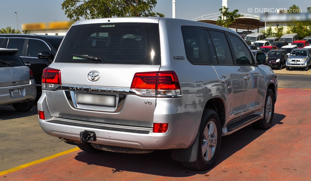 Used Toyota Land Cruiser V6 2012 for sale in Dubai - 703608