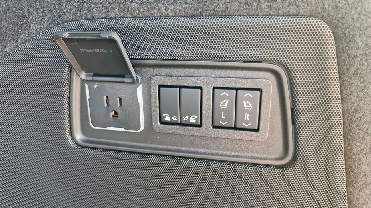 New Cadillac Escalade Sport Platinum ESV VIP Seats & AR Camera & Night ...