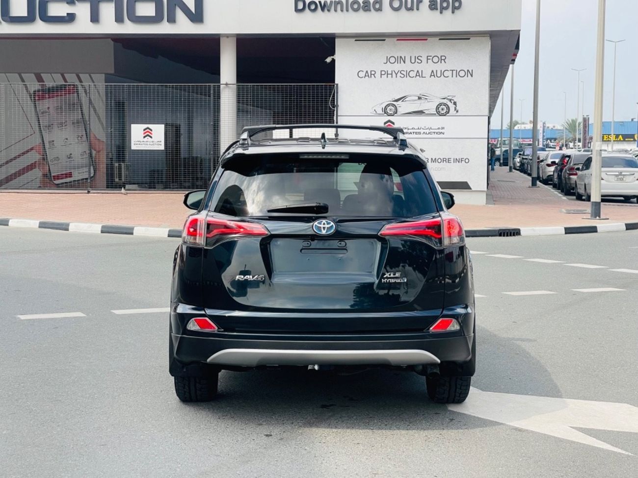 Used Toyota RAV4 Platinum Hybrid AWD full option 2017 for sale in Dubai ...