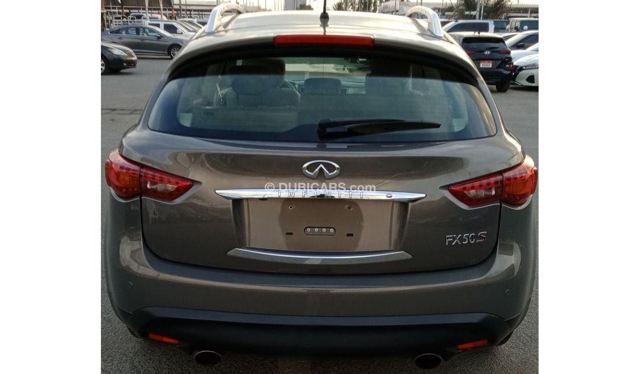 مستعملة إنفينيتي FX50 Infiniti FX50 S V8 5.0L Full Option Model 2009 ...