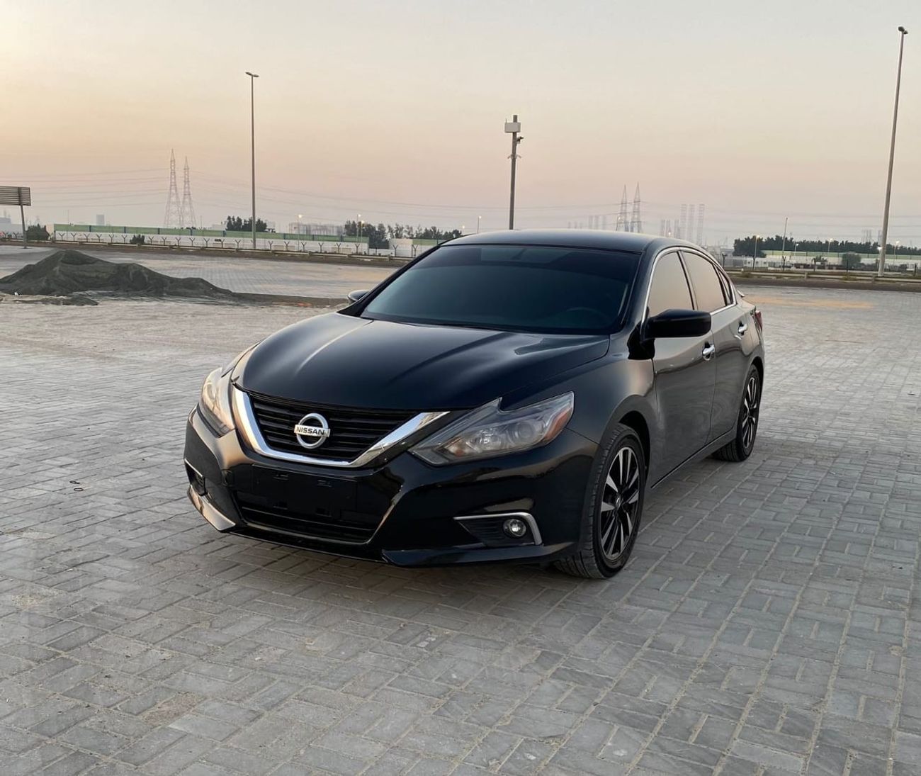 Used Nissan Altima SV Good condition car 2018 for sale in Dubai - 700221