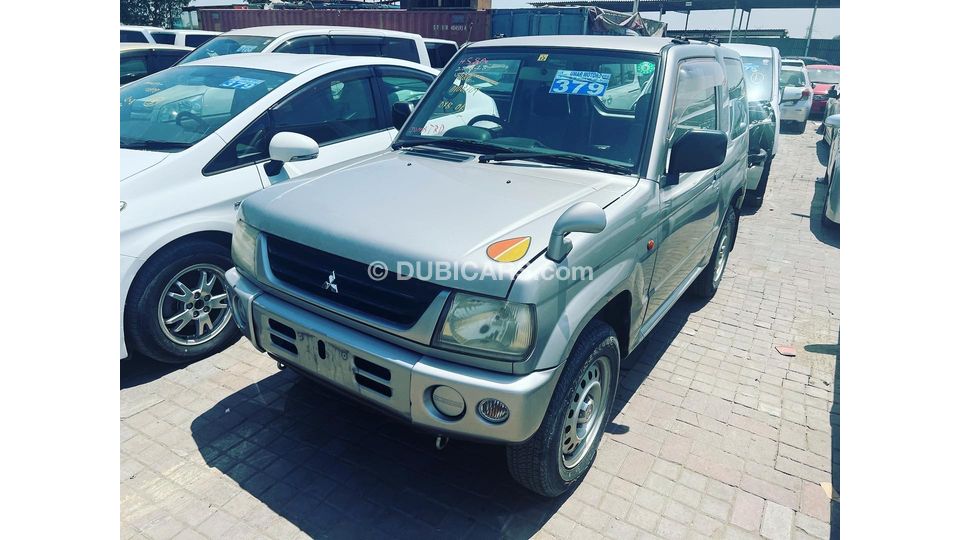 Used Mitsubishi Pajero Mini Mini 2001 for sale in Dubai - 615334