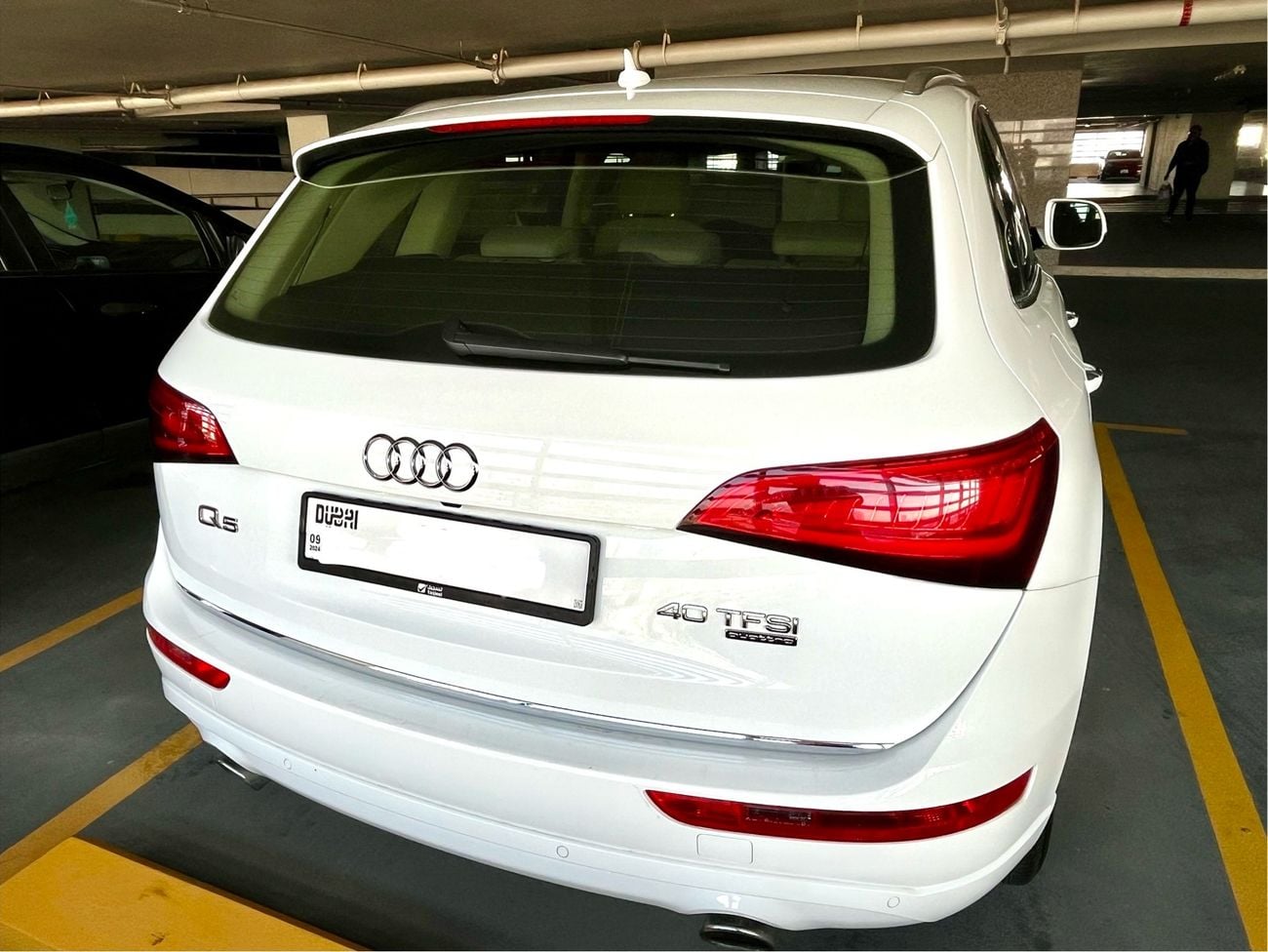 Used Audi Q5 2017 for sale in Dubai - 705569