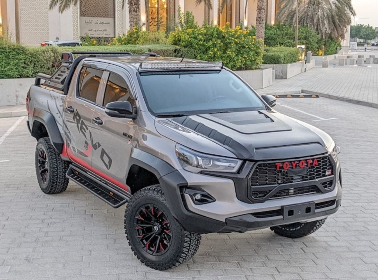 مستعملة تويوتا هيلوكس Toyota hilux 2021 REVO modified 2021 للبيع في دبي ...