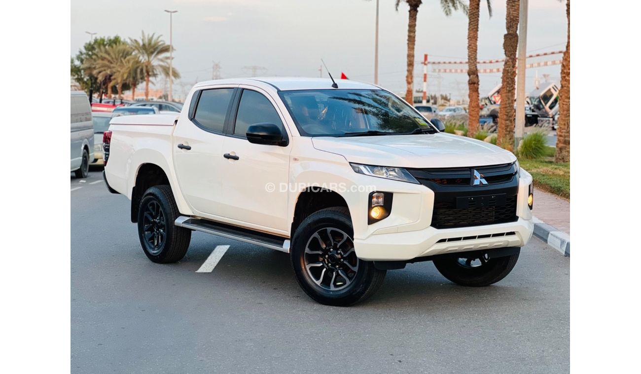Used Mitsubishi Triton 2021 for sale in Dubai - 571089