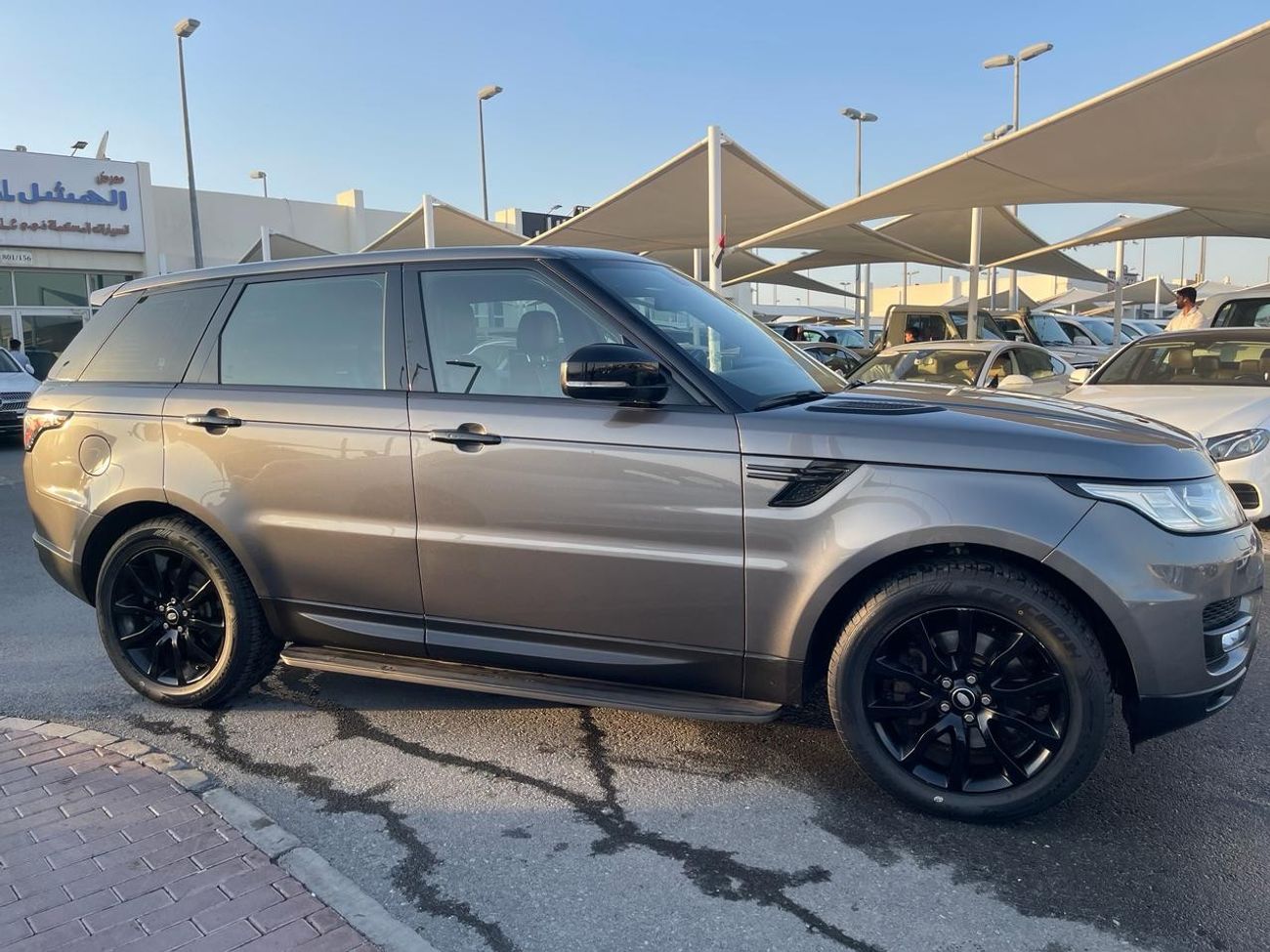 Used Land Rover Range Rover Range Rover 7 seats SE_GCC_2015_Excellent ...