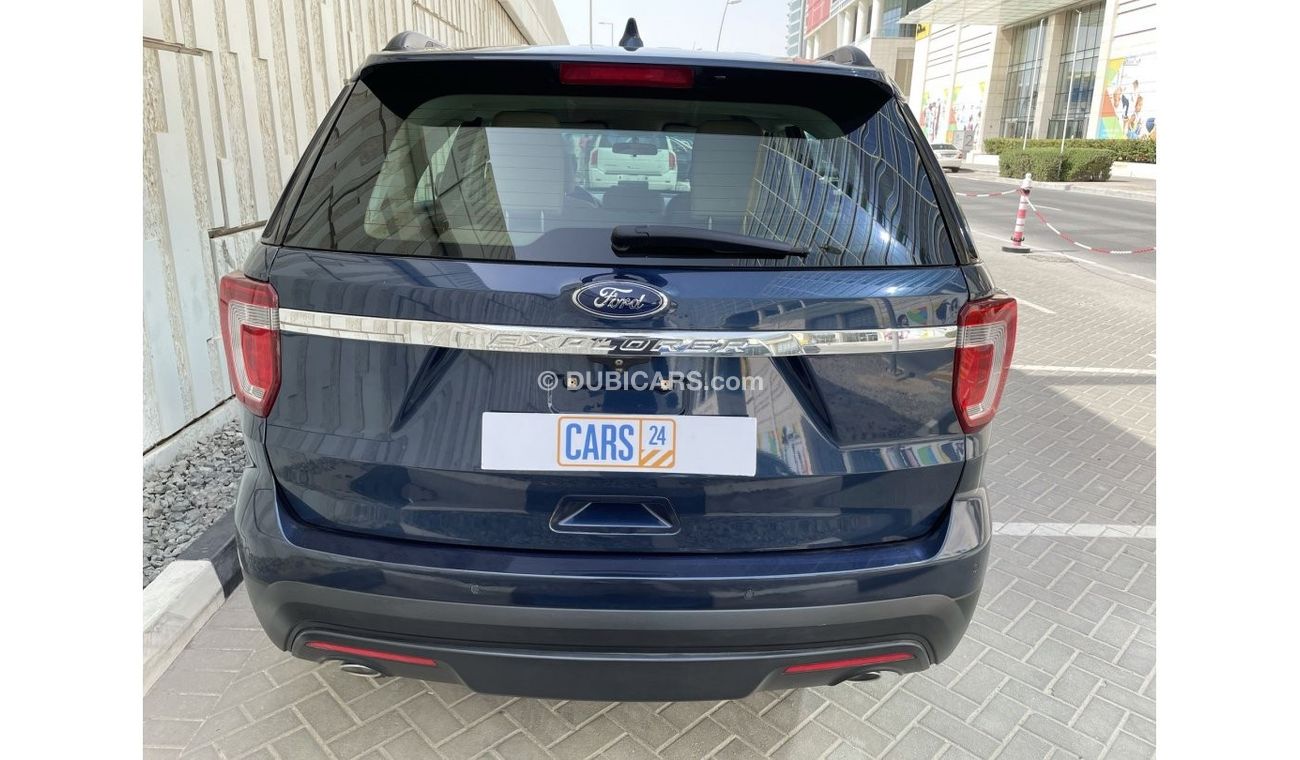 Used Ford Explorer 3500 2017 for sale in Dubai - 444221