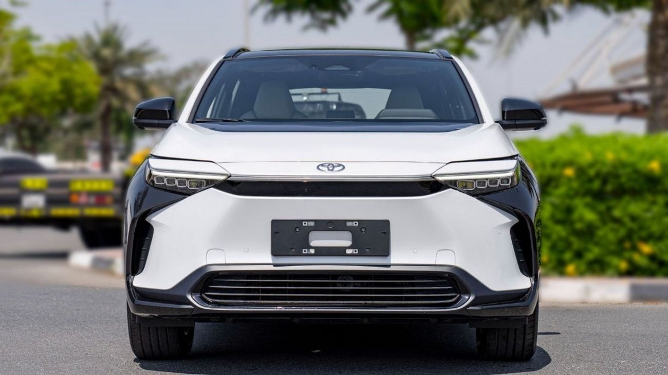 New Toyota bZ4X EV X-MODE 4WD PRO AT MY2023 – WHITE 2023 for sale in Dubai - 722149