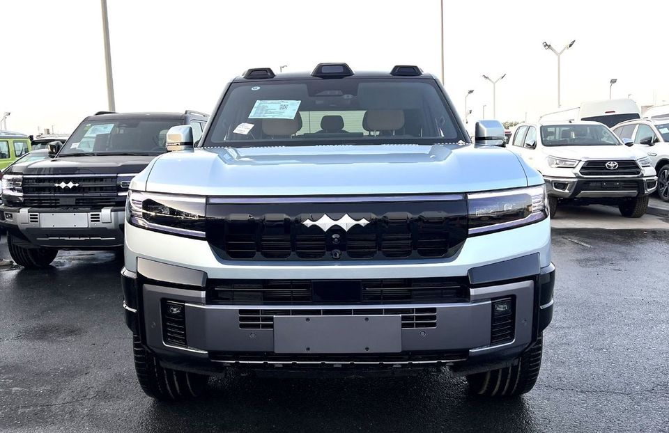 New BYD Leopard 8 8 VIP HYBRID SILVERMOON (Export only) 2025 for sale ...