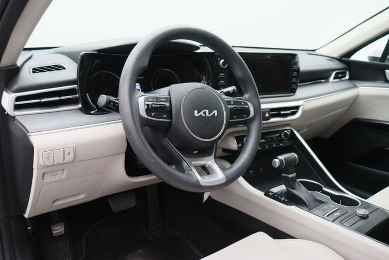 Used Kia K5 LX 2.0 2022 for sale in Dubai - 856123