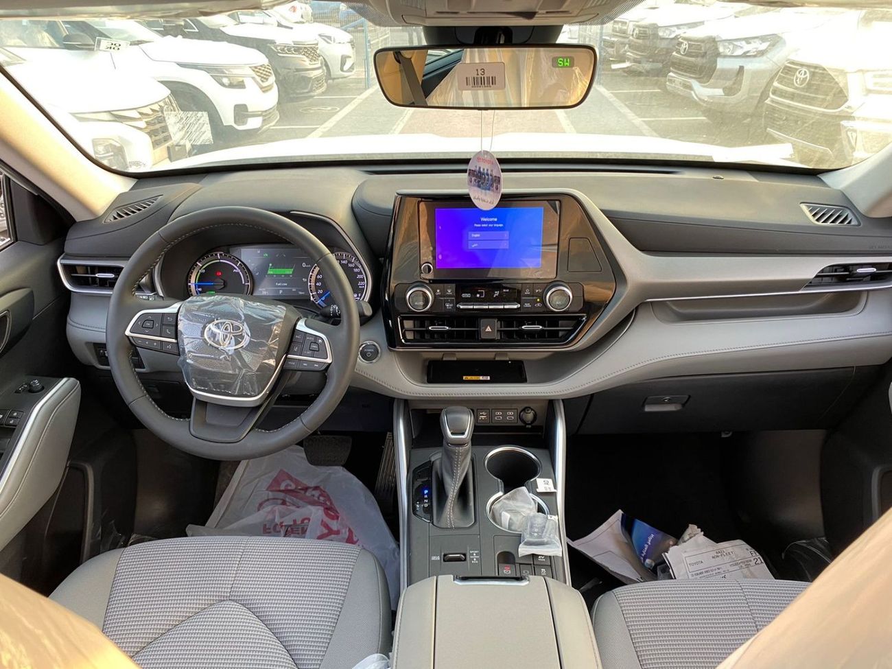 New TOYOTA HIGHLANDER 2.5L HYBRID 2023 for sale in Dubai - 687487