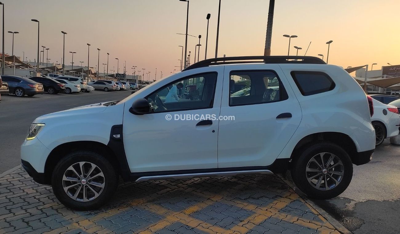 Used Renault Duster SE 2020 for sale in Sharjah - 551917