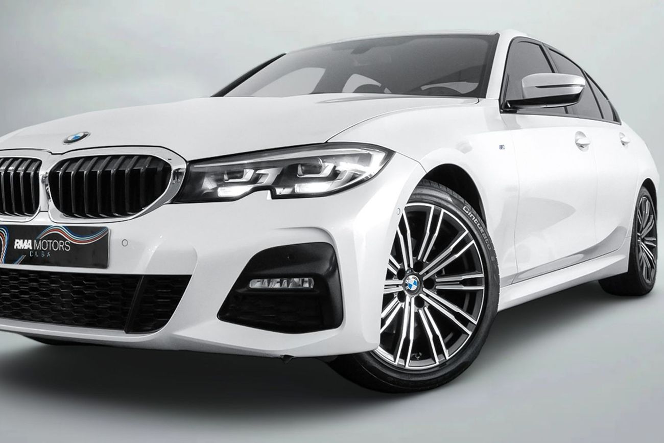 Used BMW 320i M Sport 2020 for sale in Dubai - 785313