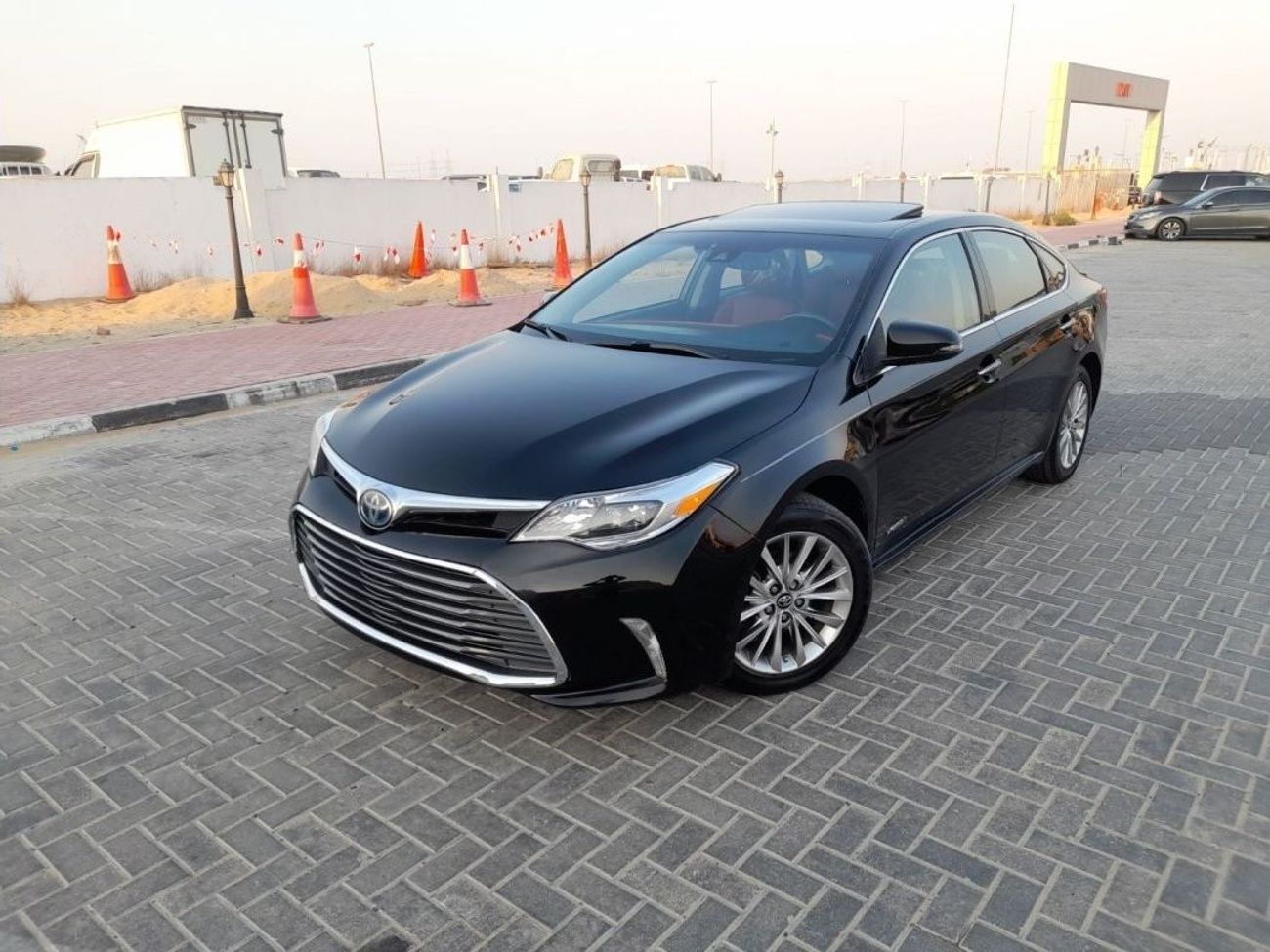 Used Toyota Avalon 2018 limited Hybrid 2018 for sale in Ajman - 788129