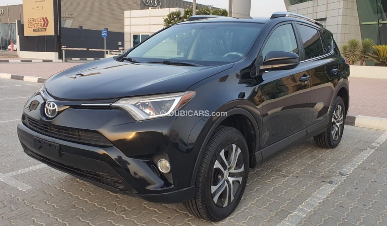 Used Toyota RAV4 2.4L V4 2016 for sale in Sharjah - 641936