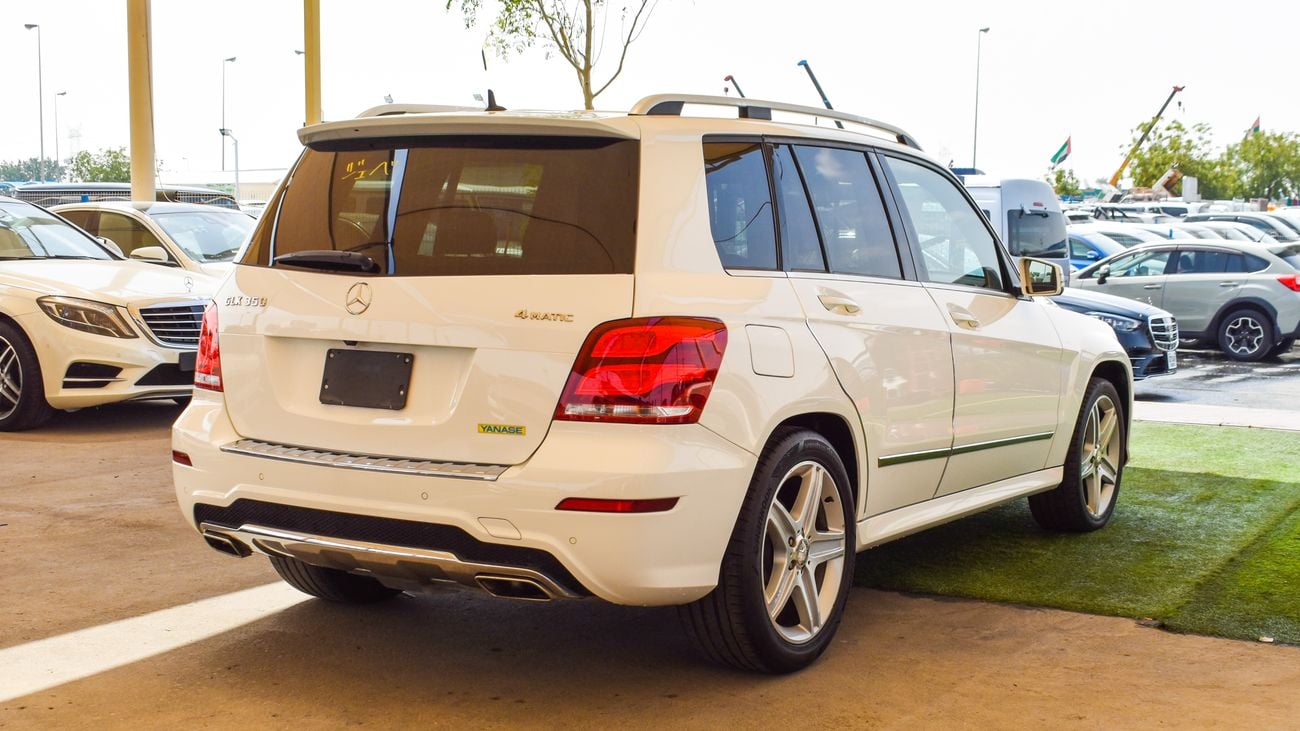 Used Mercedes-Benz GLK 350 4MATIC 2018 for sale in Dubai - 727308