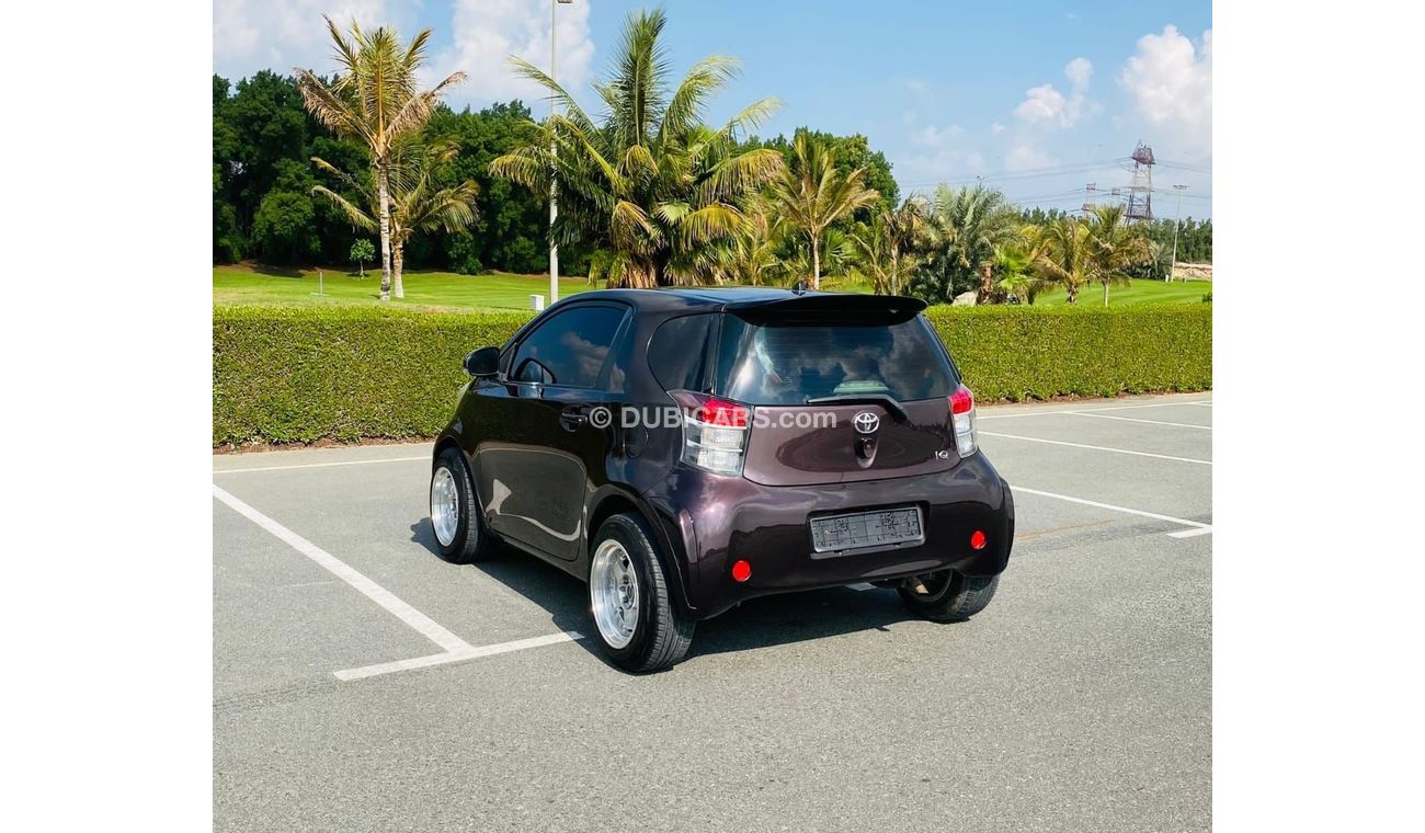 Used Toyota IQ . 2011 for sale in Dubai - 677908
