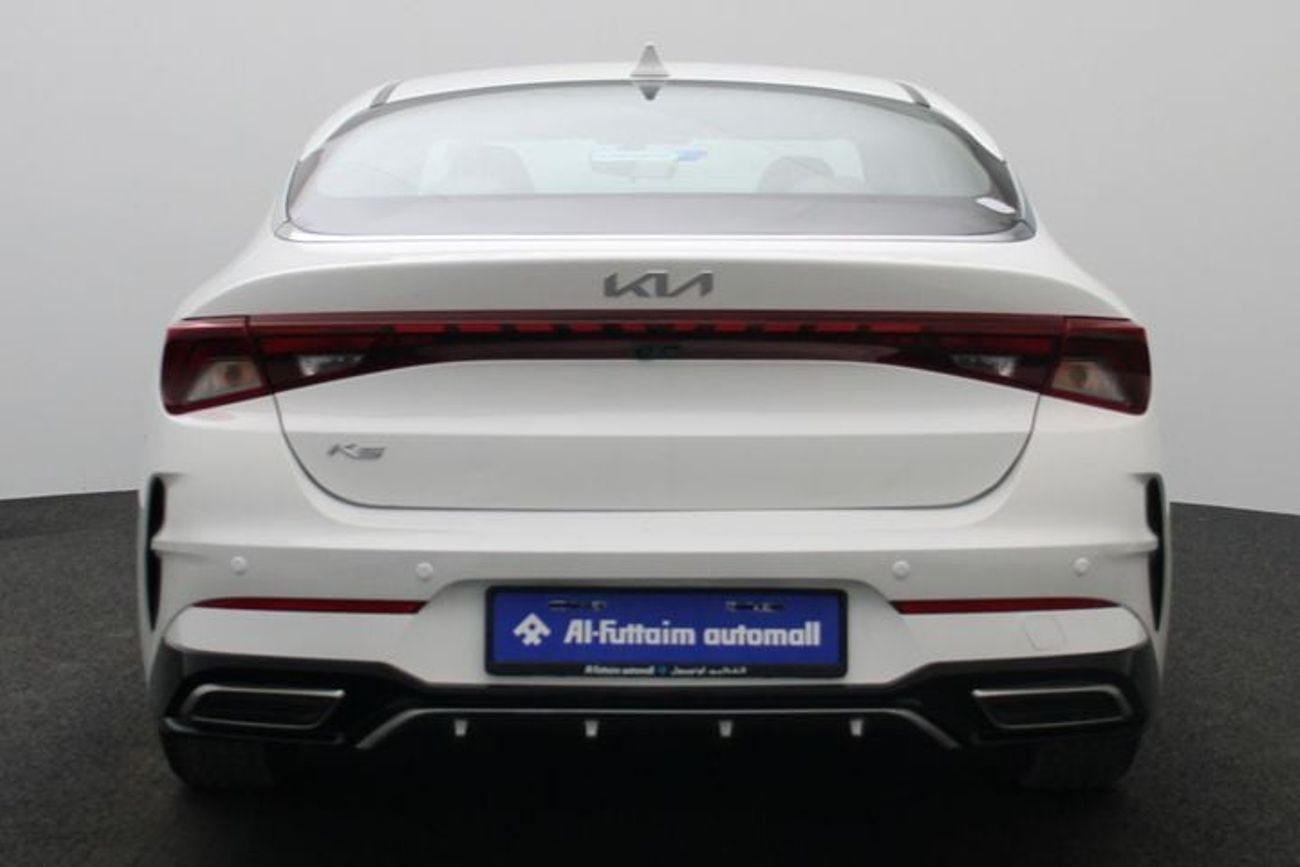 Used Kia K5 LX 2.0 2022 for sale in Dubai - 856123