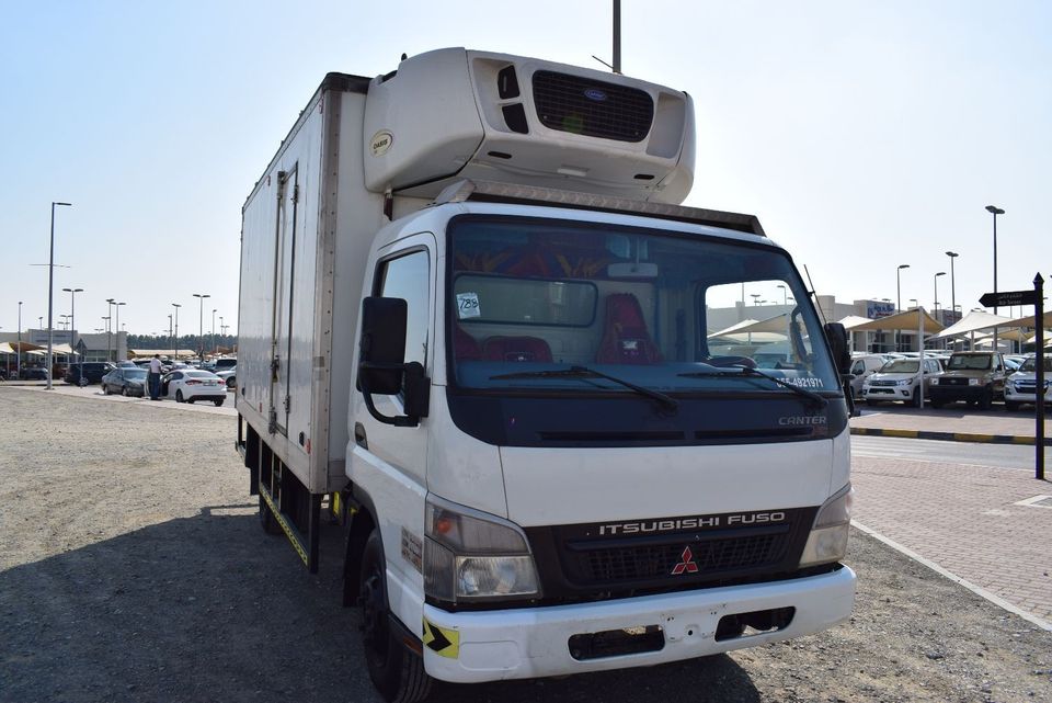 Used Mitsubishi Canter Freezer, Model:2014. Excellent condition 2014 ...